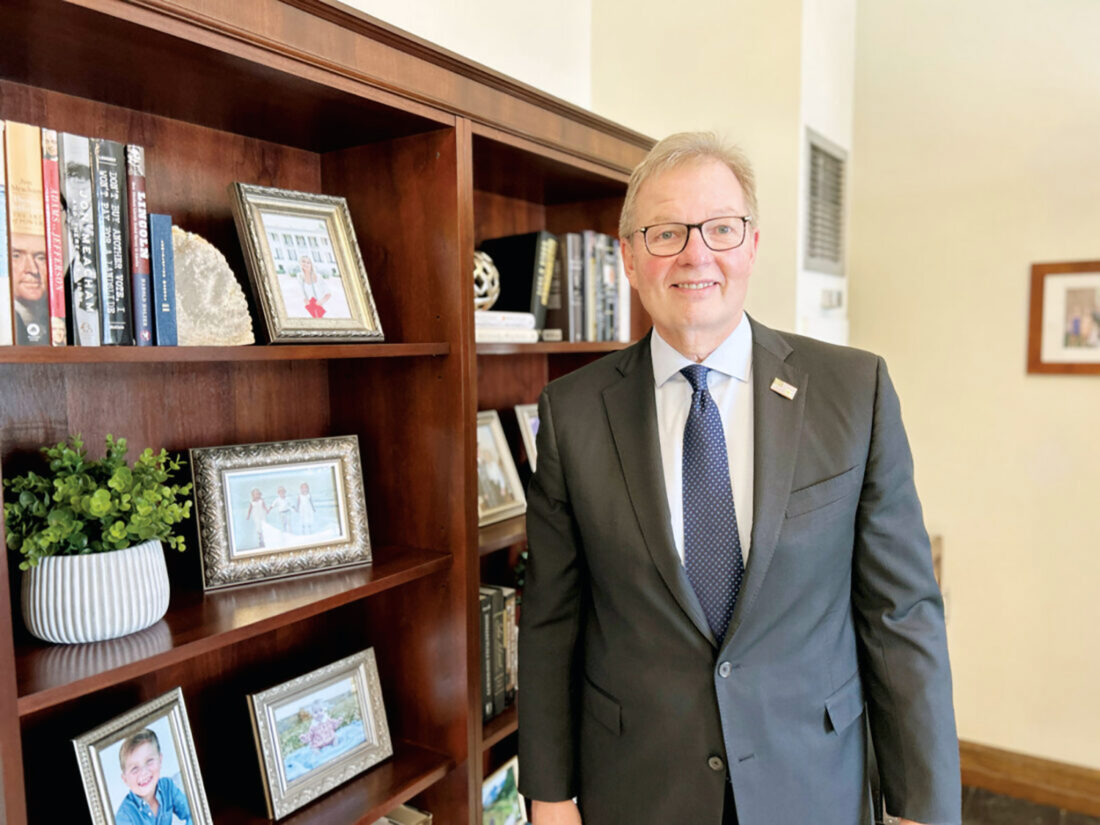 State treasurer joins call to delist Chinese stocks | News, Sports ...